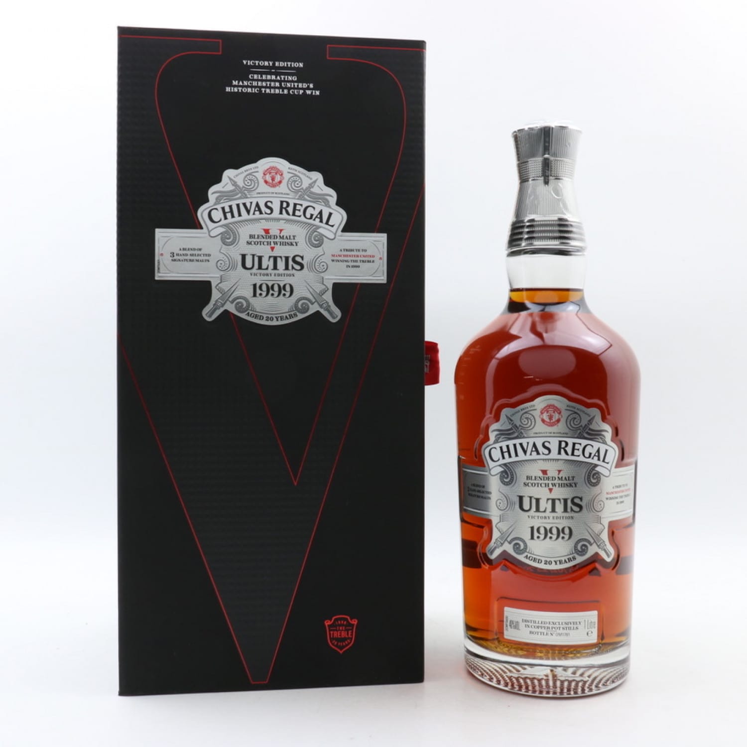 Chivas Regal 20 Year Old Ultis 1999 Manchester Utd Victory Edition 1L ...