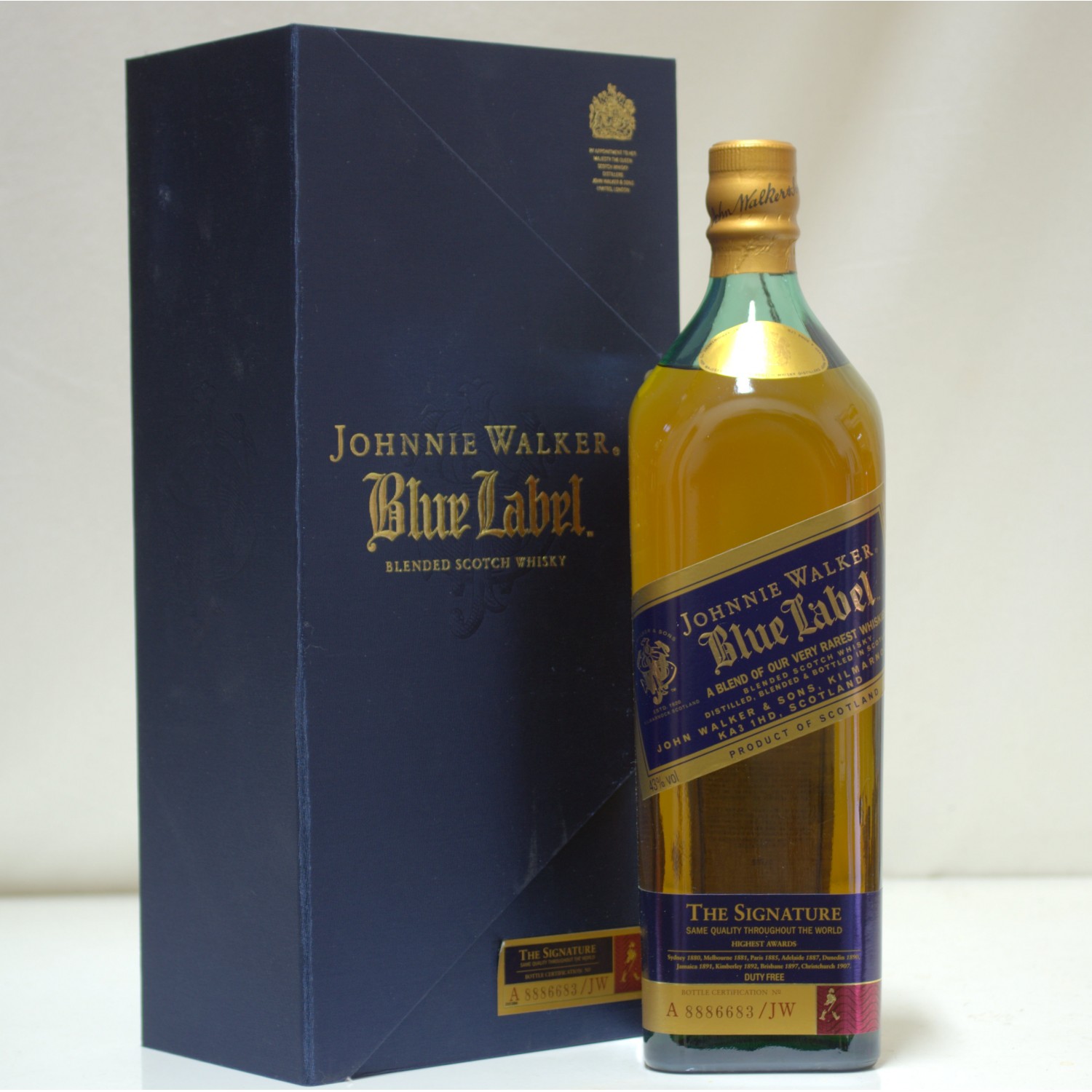 Johnnie Walker Blue Label The Signature 1L | The 25th Auction | Scotch ...